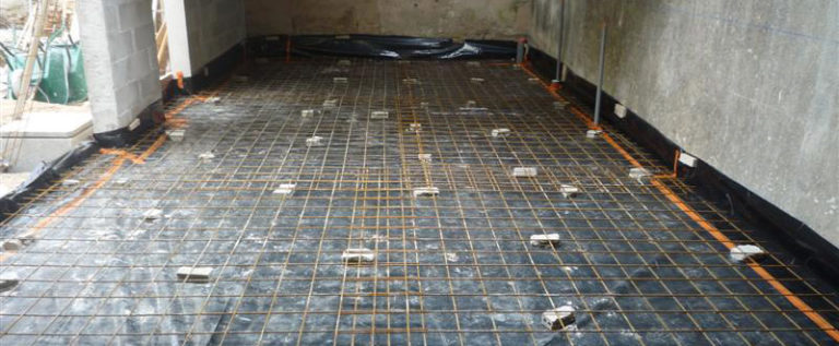 Tout savoir sur le Film polyane sous la dalle de béton. Comment poser?